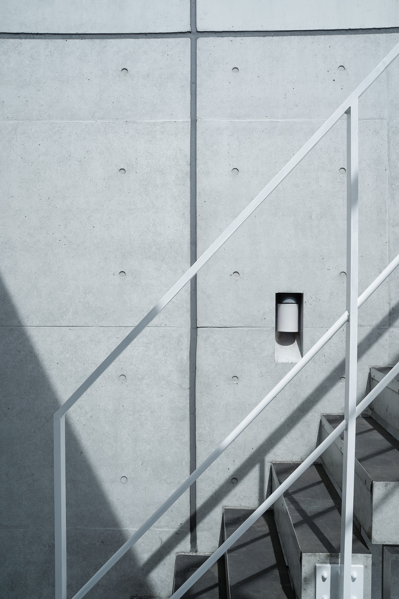 MUTE STUDIO ミュートスタジオ｜[R]studio